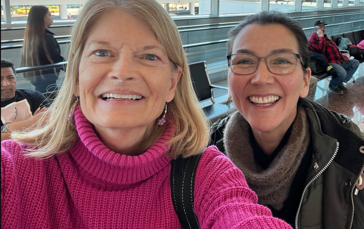 Blowback: Republican women's club denounces Sen. Lisa Murkowski and ...