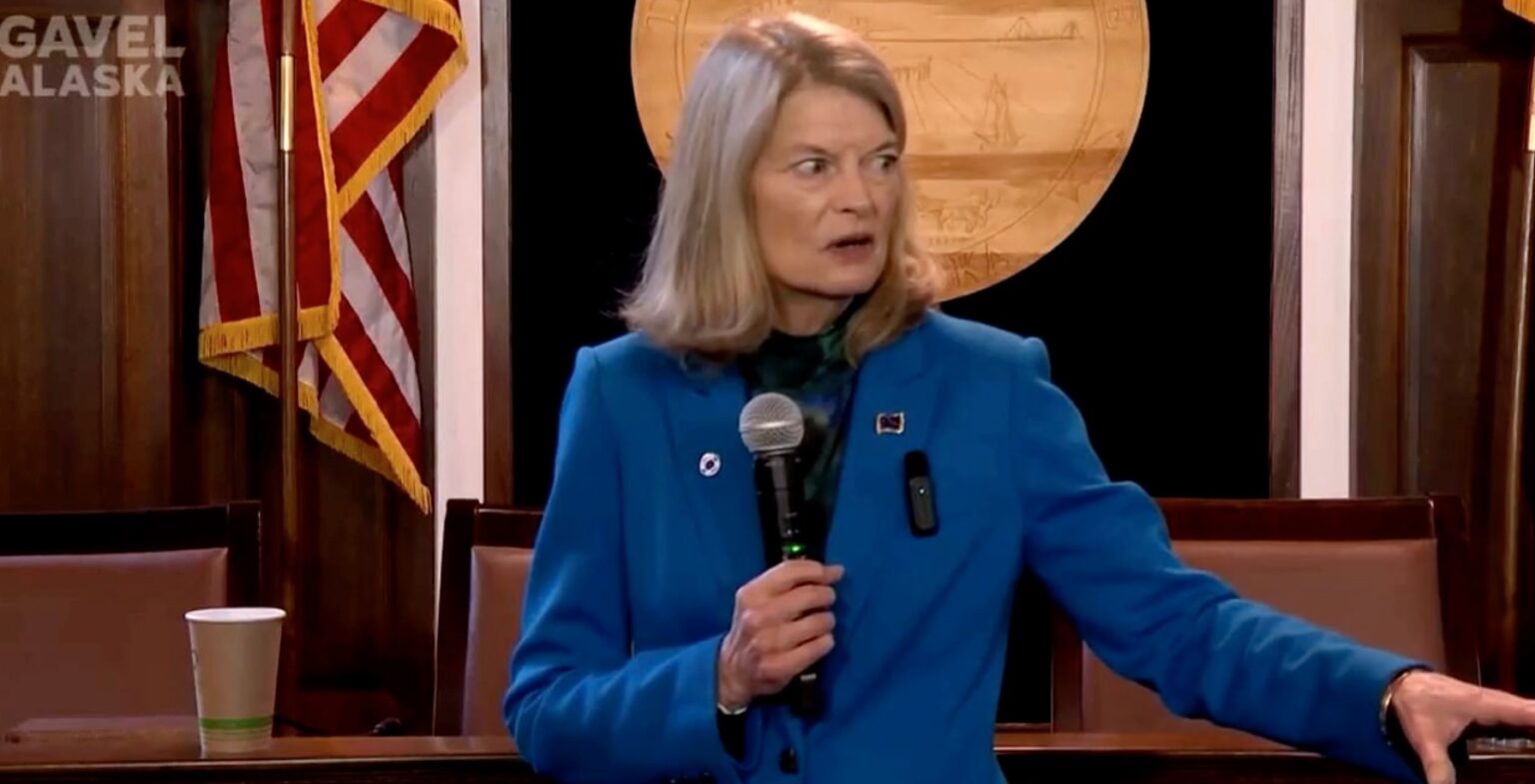 Murkowski listed as "Undeclared" in state voter records, but her staff ...