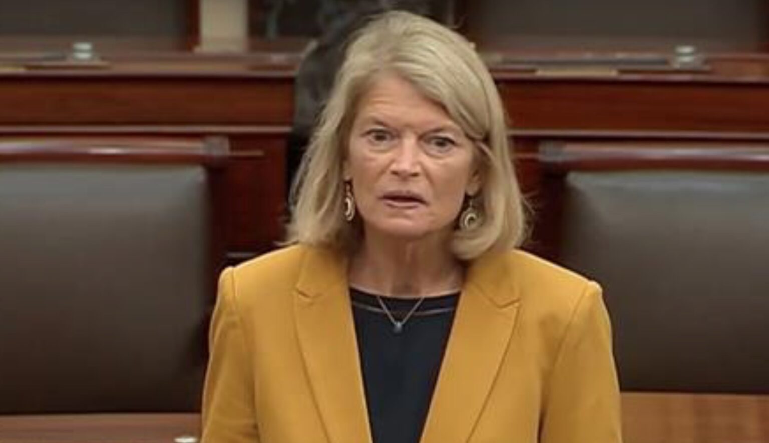 Court battle looms after Trump sends in Marines: Murkowski says it's ...