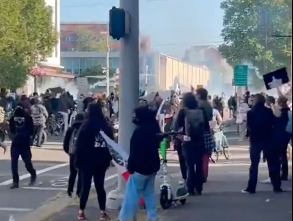 Rioters storm Portland ICE, federal officers injured, as local police ...