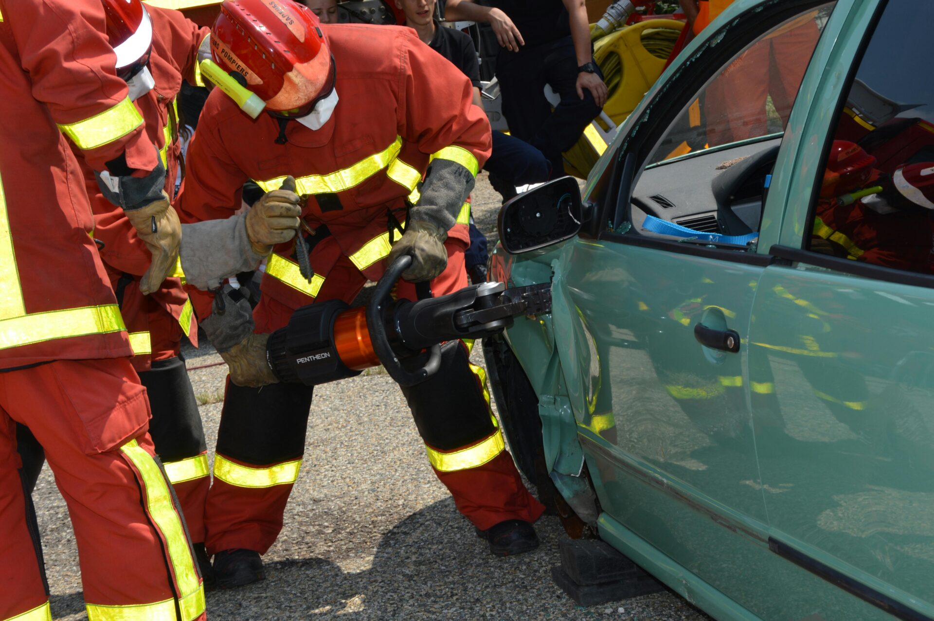 14 Rural Alaska Fire and EMS Agencies Receive New Jaws of Life - Must ...